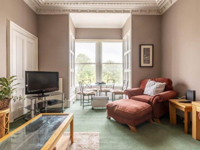 4 bedroom flat to rent