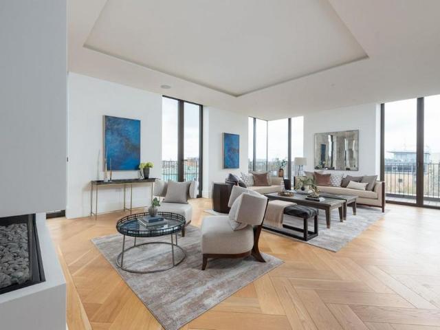 4 bedroom flat to rent