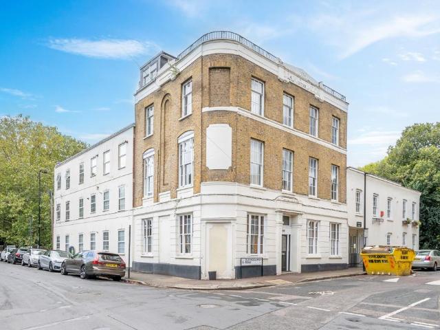 4 bedroom flat to rent