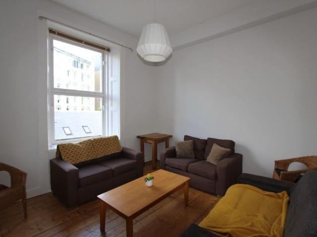 4 bedroom flat to rent