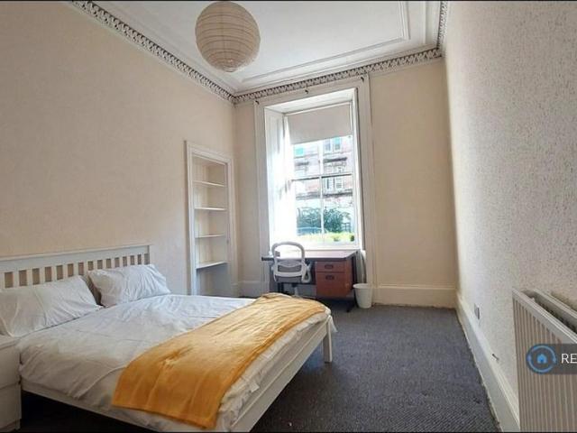 4 bedroom flat to rent