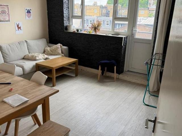 4 bedroom flat to rent