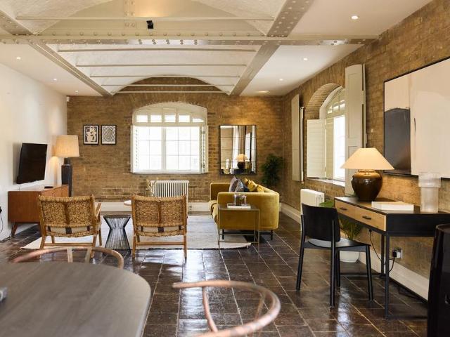 4 bedroom flat to rent