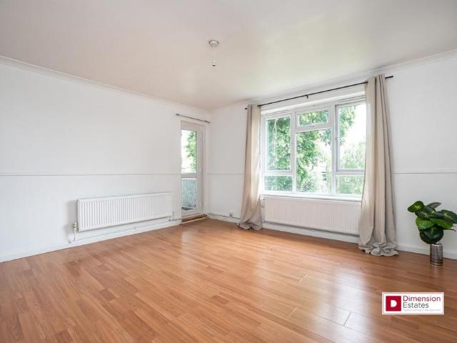 4 bedroom flat to rent