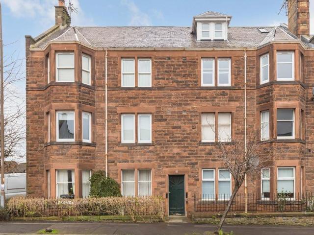 4 bedroom flat to rent