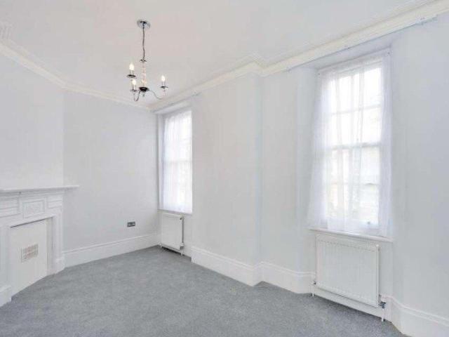 4 bedroom flat to rent