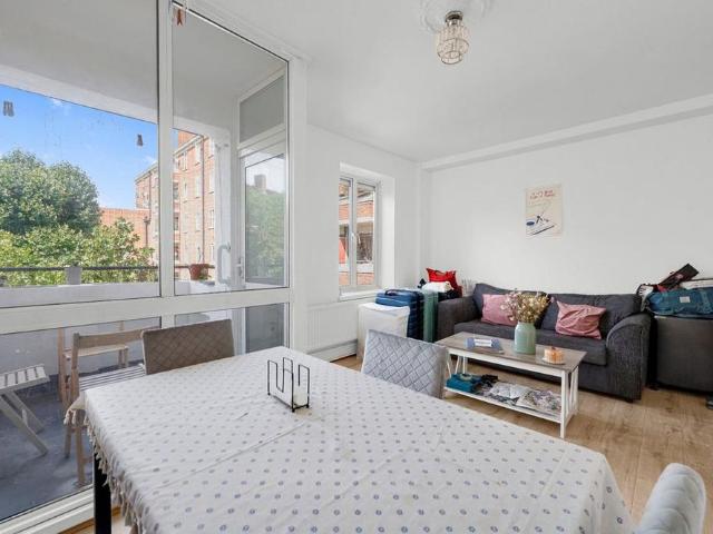 4 bedroom flat to rent