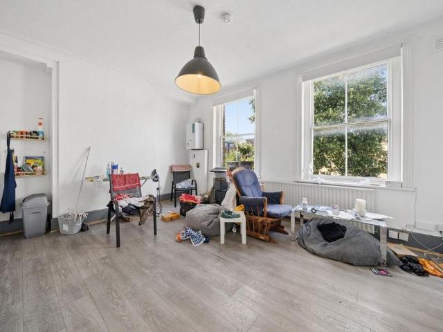4 bedroom flat to rent