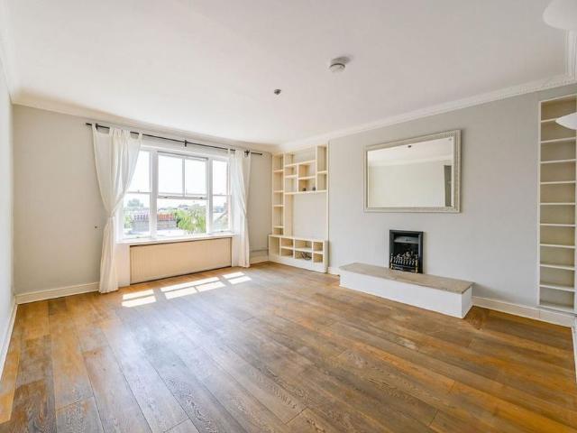 4 bedroom flat to rent