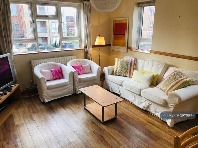 4 bedroom flat to rent