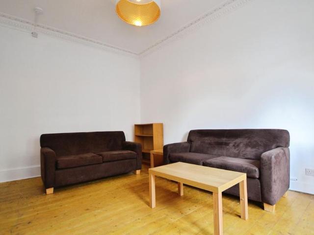 4 bedroom flat to rent