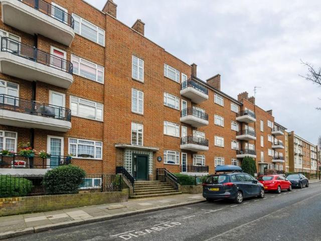 4 bedroom flat to rent