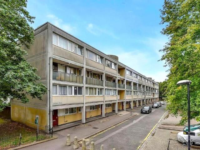 4 bedroom flat to rent