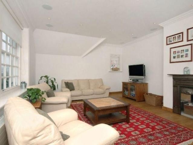 4 bedroom flat to rent