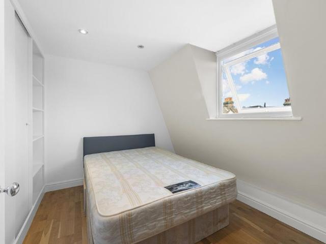 4 bedroom flat to rent