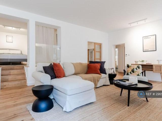 4 bedroom flat to rent