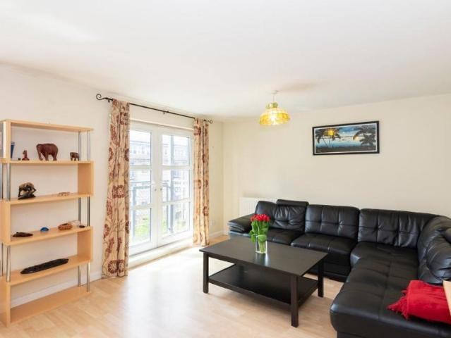 4 bedroom flat to rent