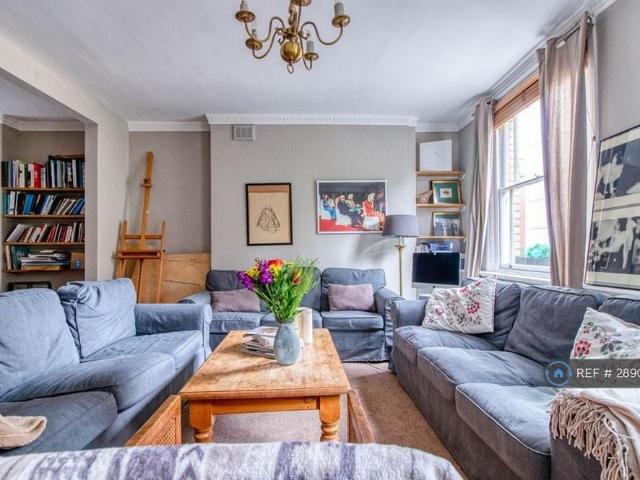 4 bedroom flat to rent
