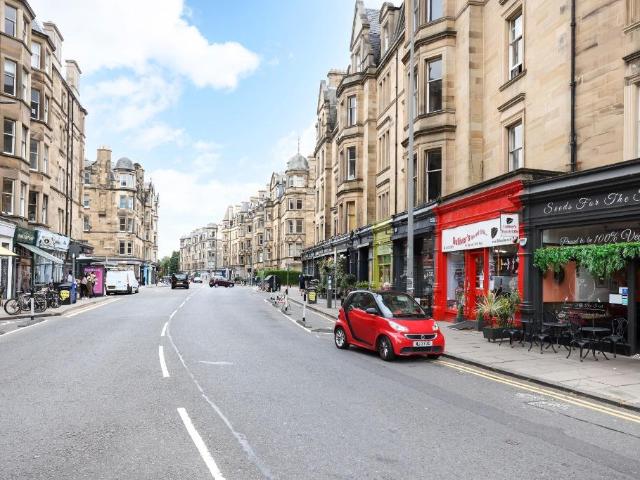 4 bedroom flat to rent