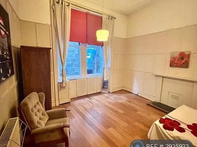 4 bedroom flat to rent