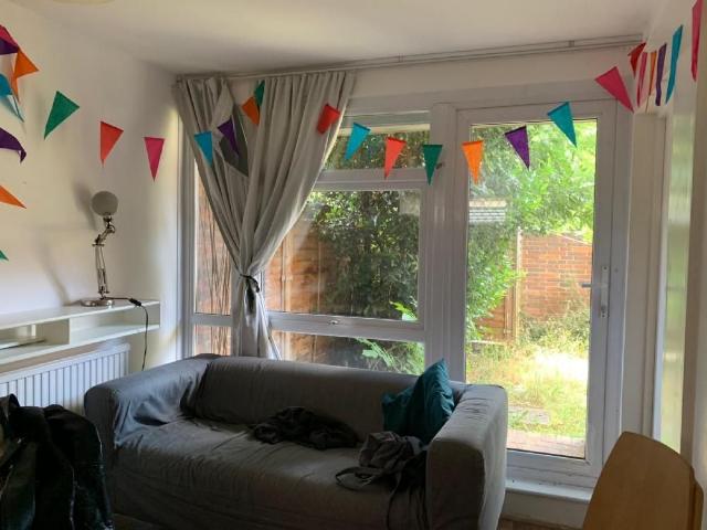 4 bedroom flat to rent