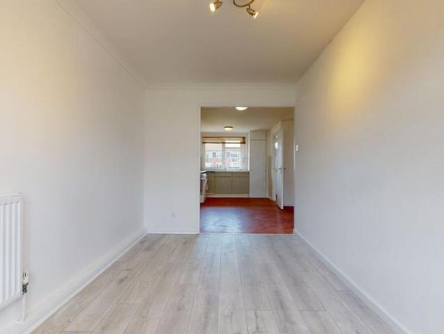 4 bedroom flat to rent