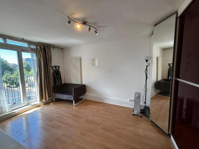 4 bedroom flat to rent
