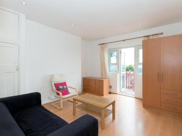 4 bedroom flat to rent