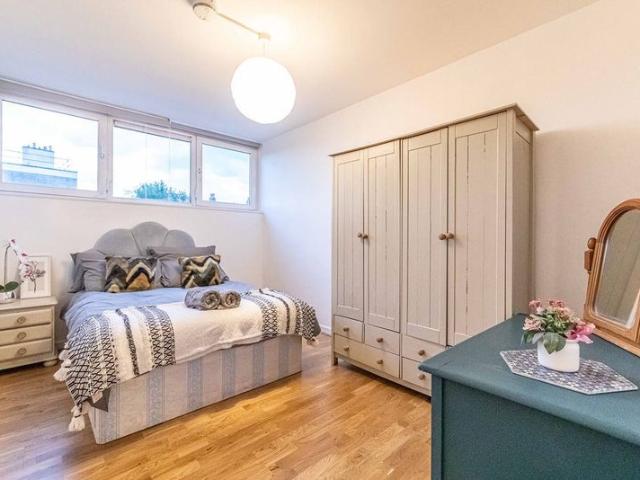 4 Bedroom flat available for rent