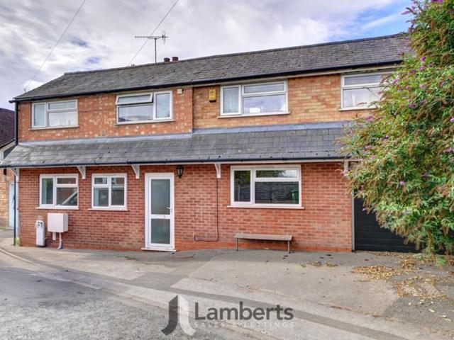 4 bedroom flat for sale