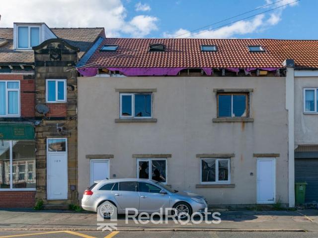 4 bedroom flat for sale