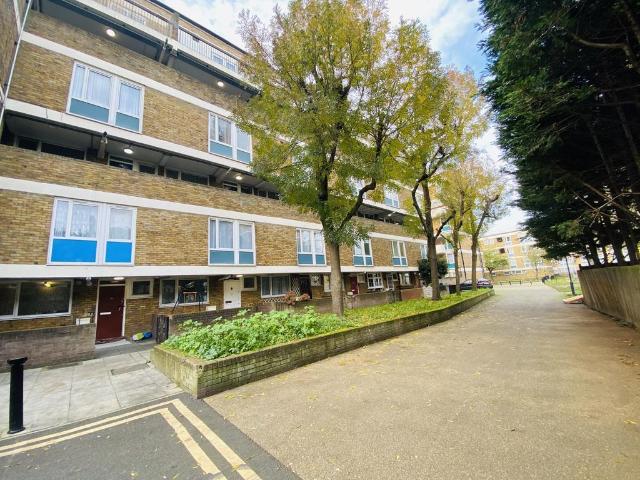 4 bedroom flat for sale