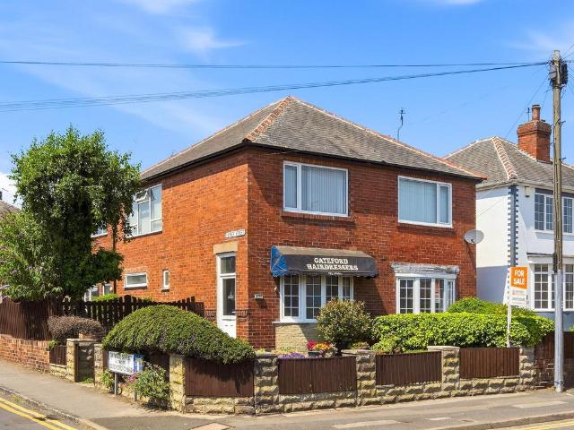 4 bedroom flat for sale