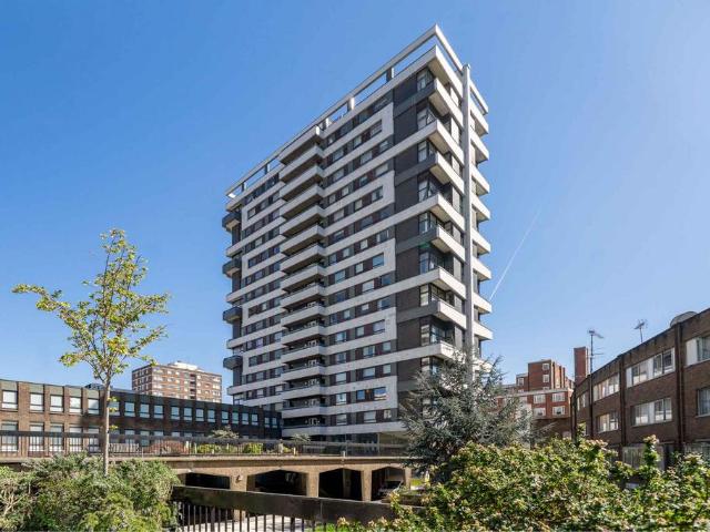 4 bedroom flat for sale