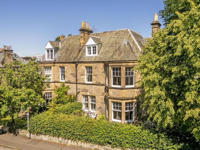 4 bedroom flat for sale
