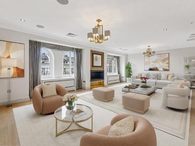4 bedroom flat for sale