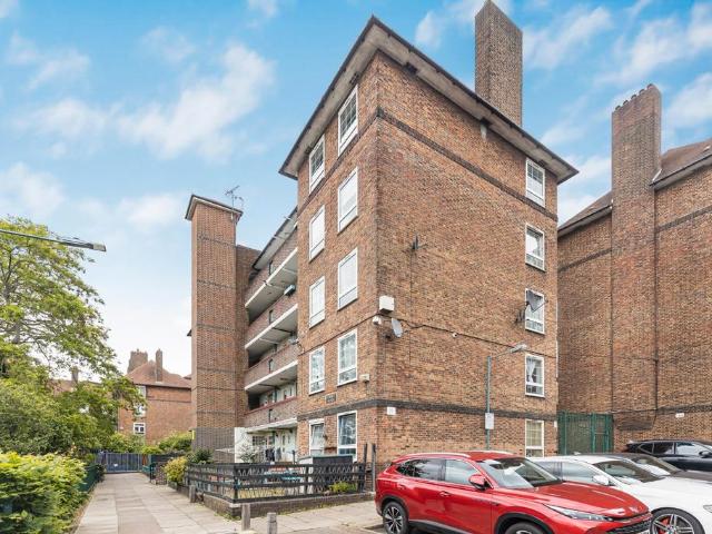 4 bedroom flat for sale