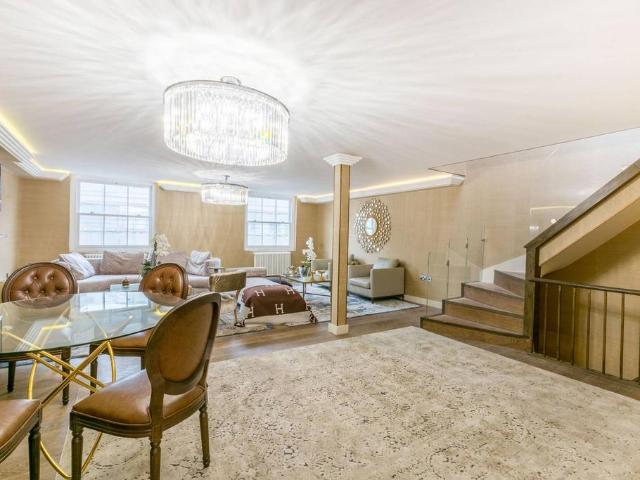 4 bedroom flat for sale