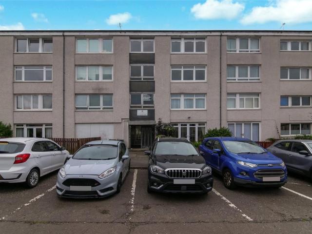4 bedroom flat for sale