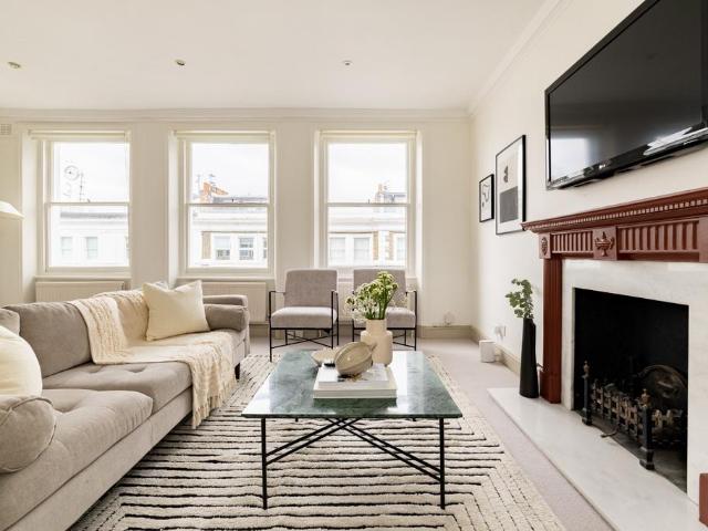 4 bedroom flat for sale