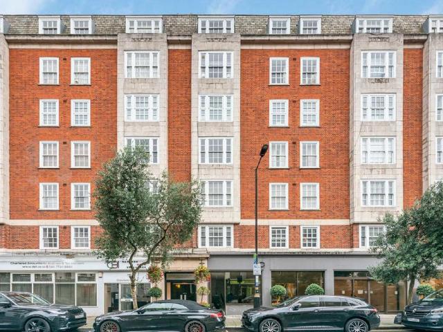 4 bedroom flat for sale