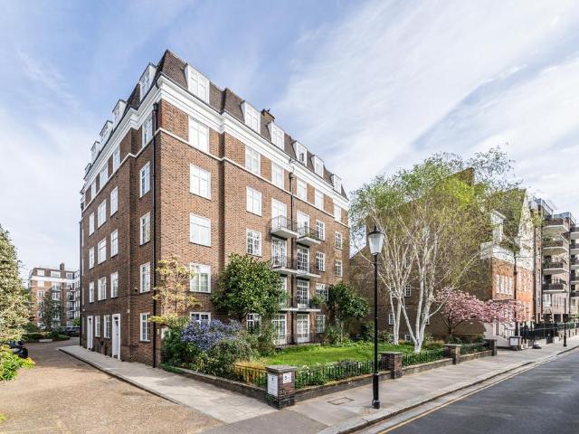 4 bedroom flat for sale
