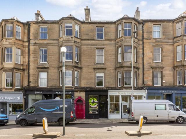 4 bedroom flat for sale