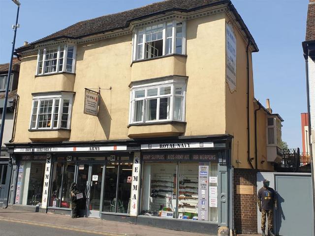 4 bedroom flat for sale