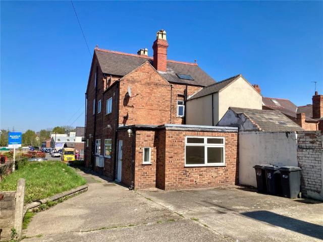4 bedroom flat for sale