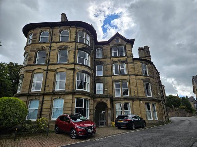 4 bedroom flat for sale