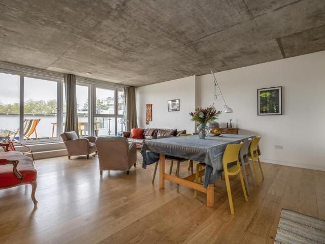 4 bedroom flat for sale