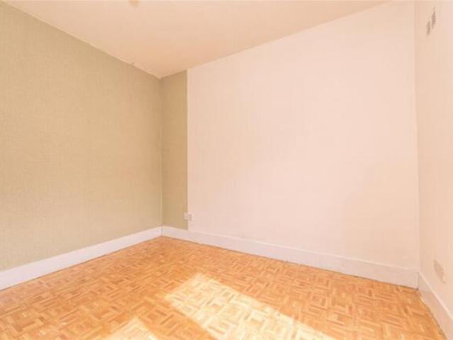 4 bedroom flat for sale in 403 Calder Road, Edinburgh, EH11