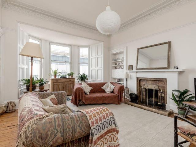 4 bedroom flat for sale in 41/6 Colinton Road, Edinburgh, EH10 5EN, EH10