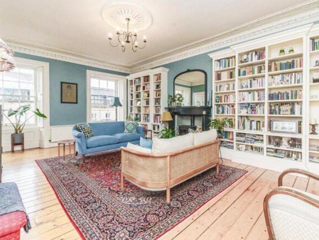 4 bedroom flat for sale in 24/2 Fettes Row, New Town, Edinburgh, EH3